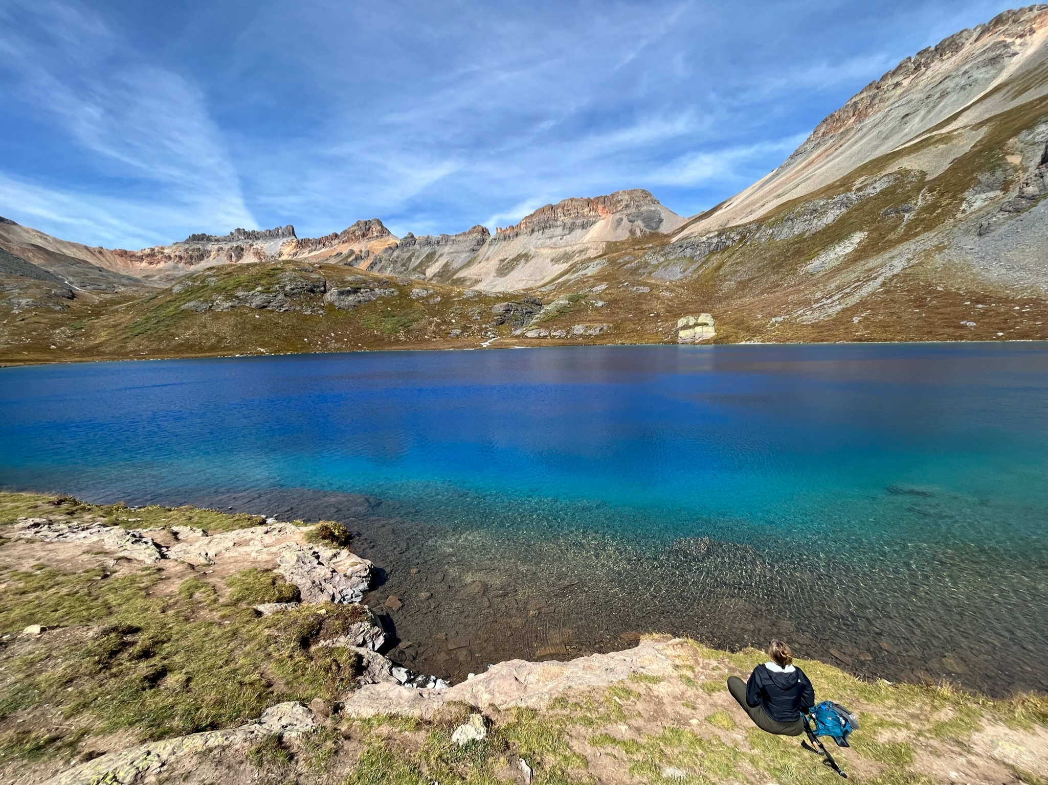 THE BEST ALPINE LAKE HIKES TO DO IN COLORADO